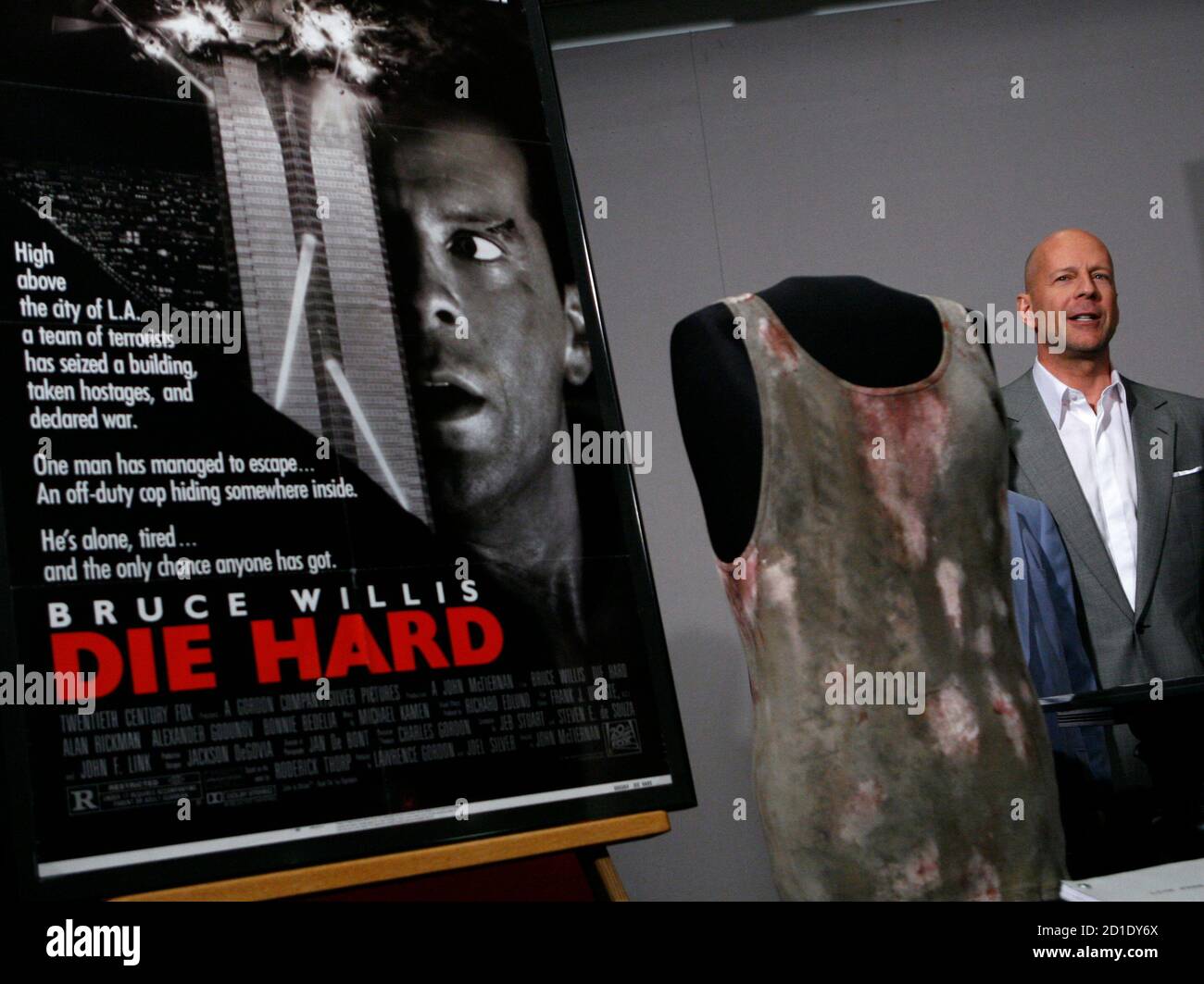 Bruce Willis Movie Poster High Resolution Stock Photography and Images ...