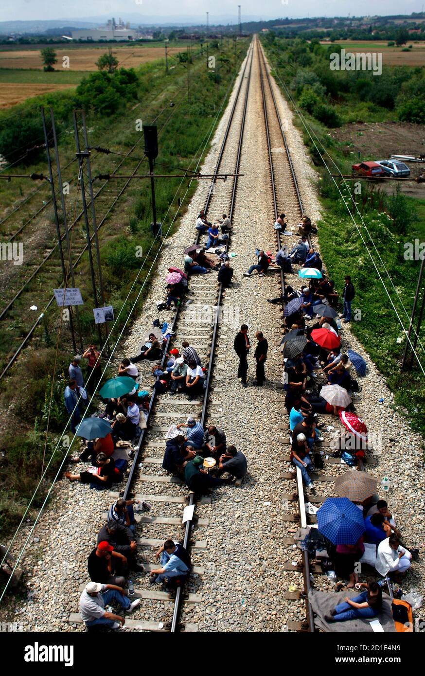 Railway line blocked hi-res stock photography and images - Alamy