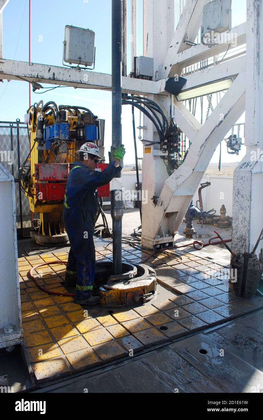 Gas rig new york hi-res stock photography and images - Alamy