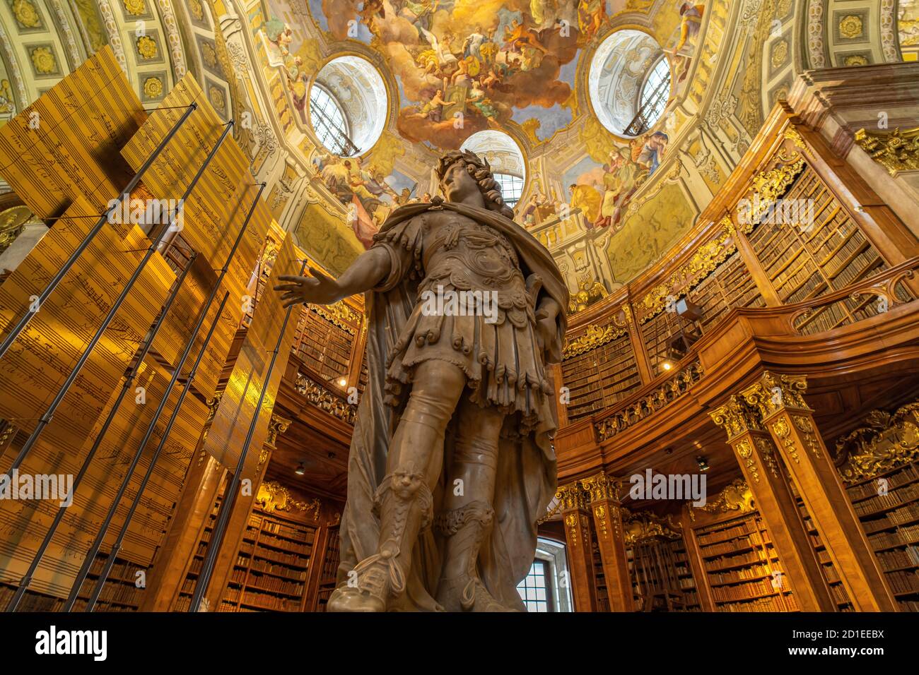 Kaiserstatue Karls VI. von Peter und Paul Strudel, Prunksaal der ...