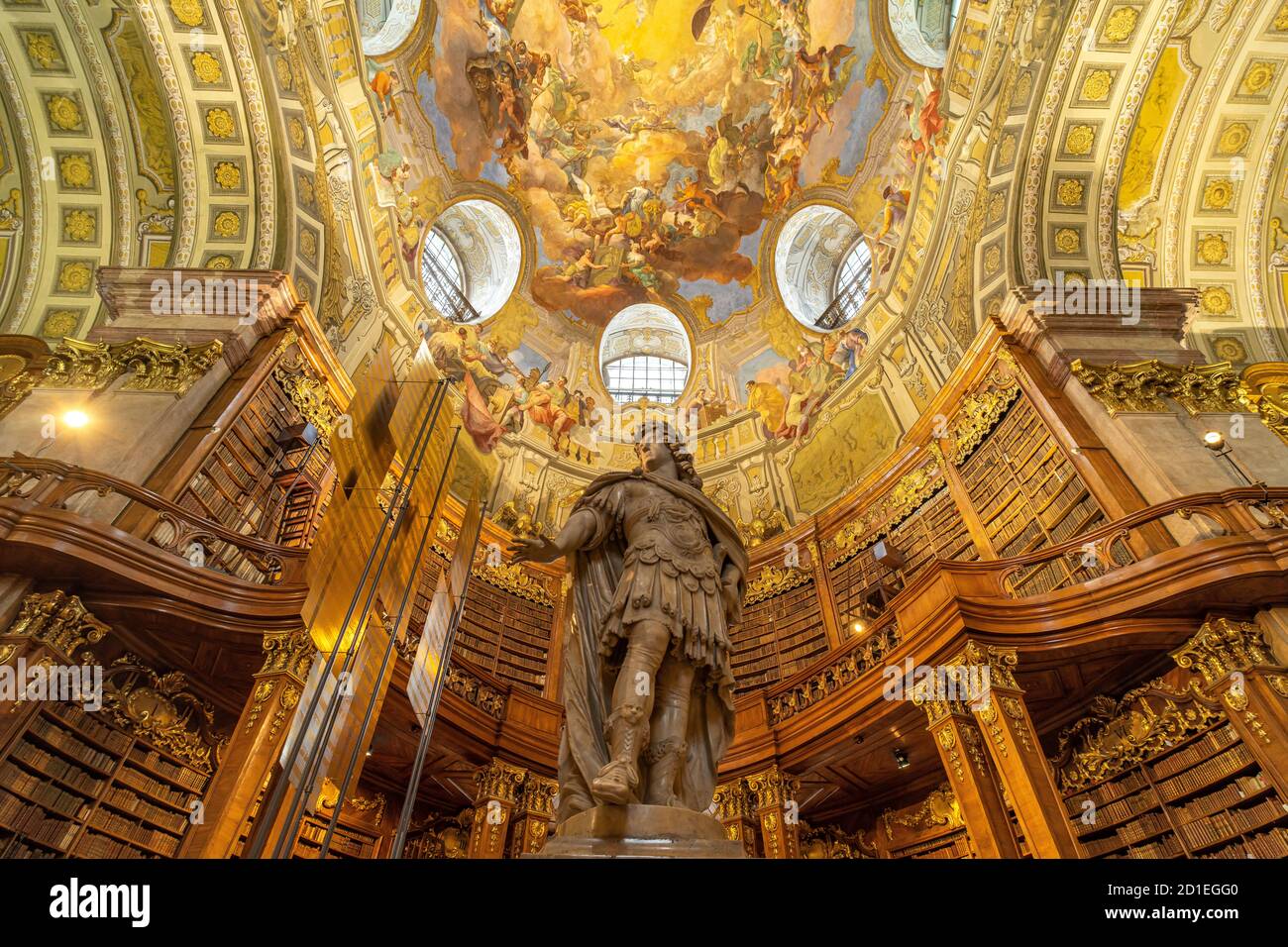 Kaiserstatue Karls VI. von Peter und Paul Strudel, Prunksaal der ...