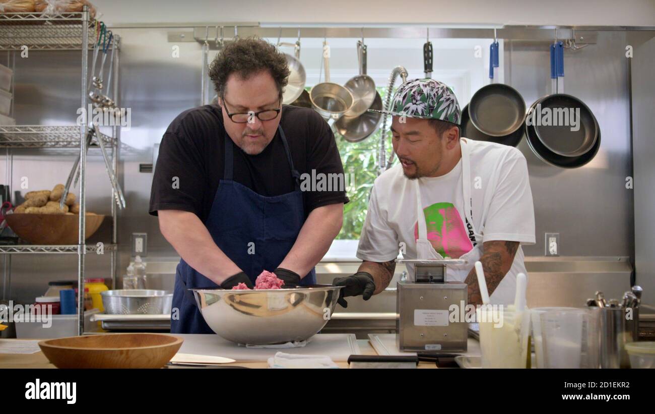 THE CHEF SHOW, from left: Jon Favreau, 'Late Night Burger', (Season 2 ...