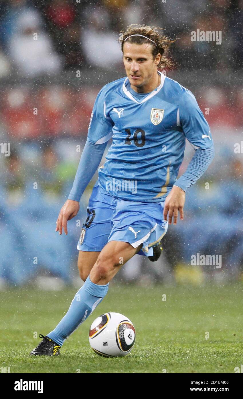 Diego forlán world cup hi-res stock photography and images - Alamy