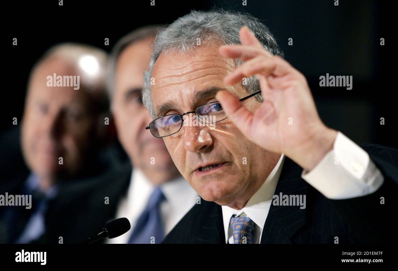 Base realignment and closure commission hi-res stock photography and ...