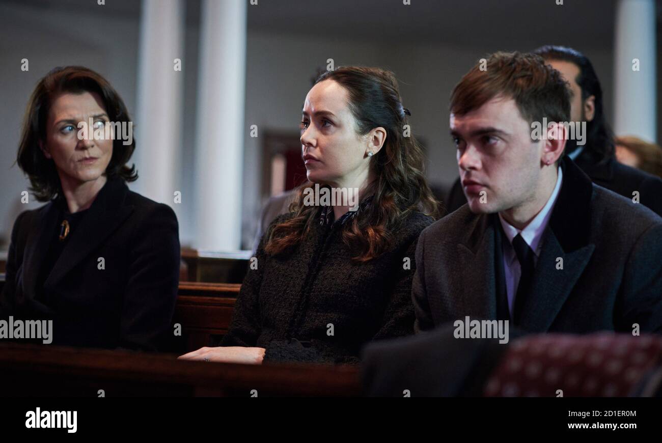 GANGS OF LONDON, from left: Michelle Fairley, Valene Kane, Brian Vernel ...