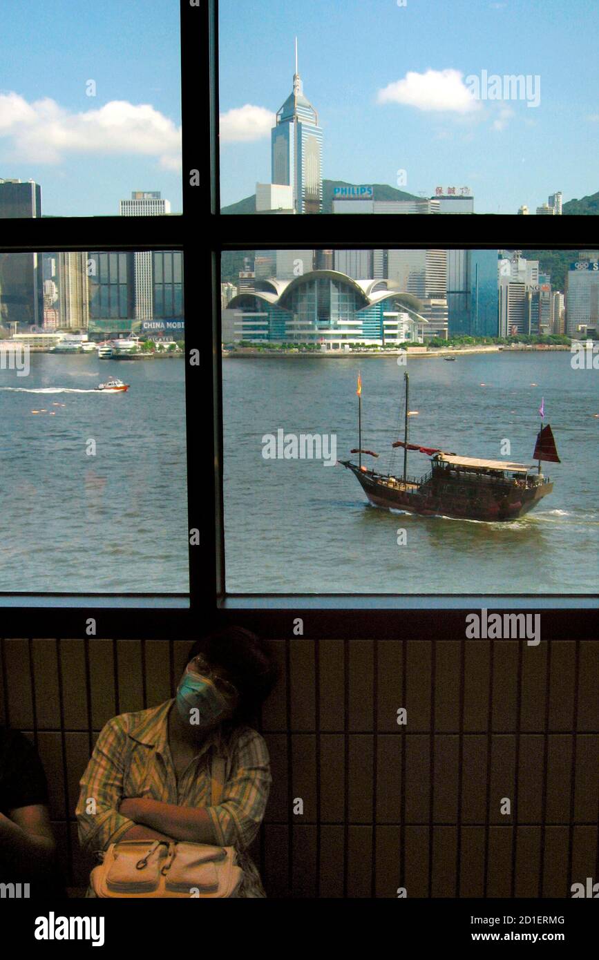 Wearing george bush mask hi-res stock photography and images - Alamy