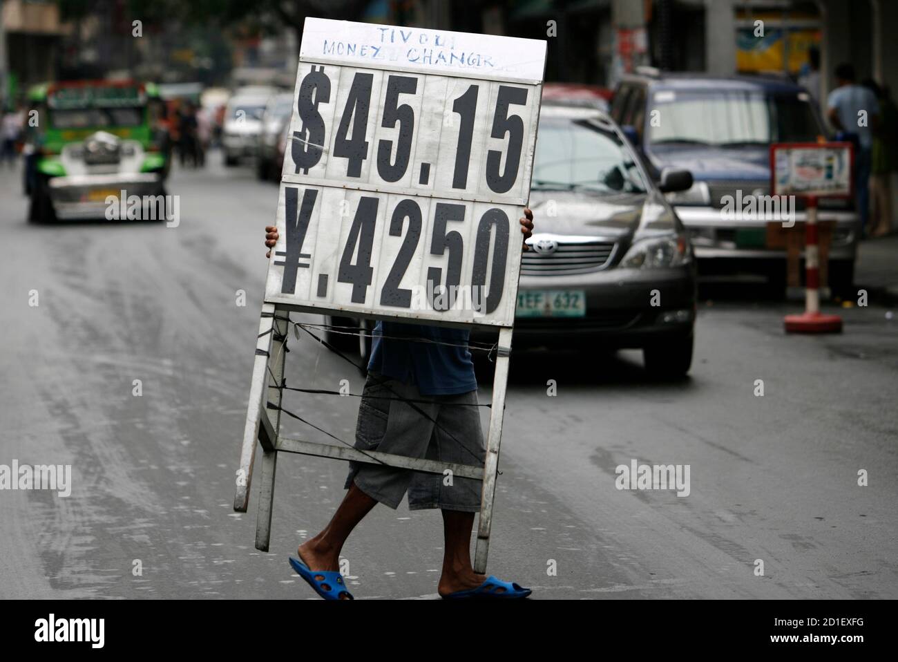 Philippines money changer sign hi-res stock photography and images - Alamy