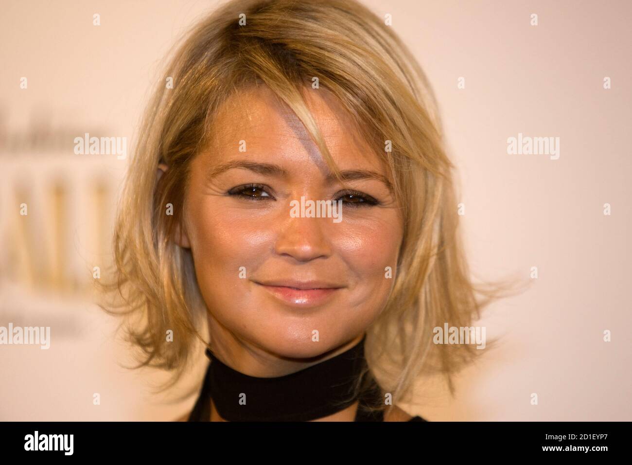 Tv anchorwoman french hi-res stock photography and images - Alamy