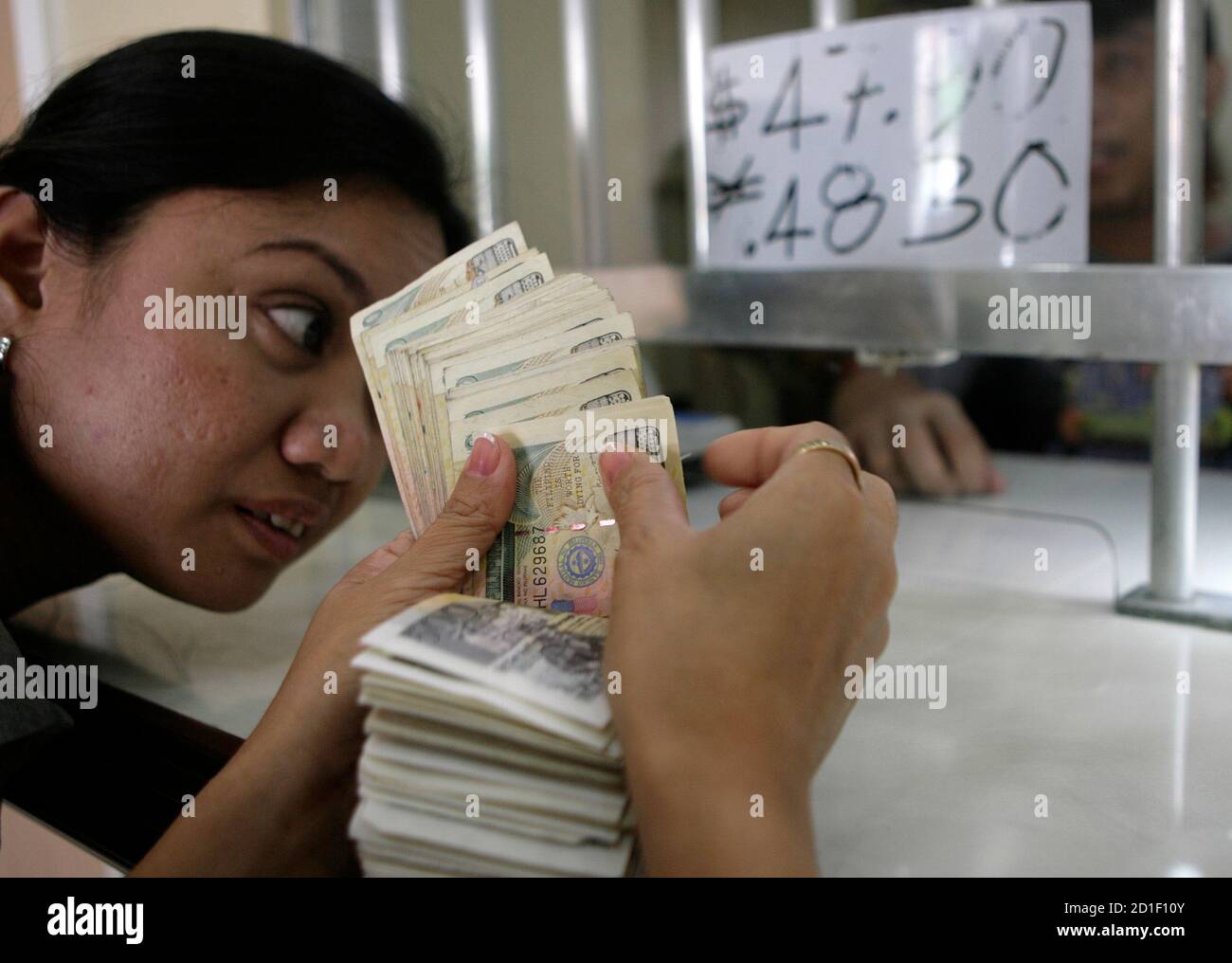 Philippine money hi-res stock photography and images - Alamy