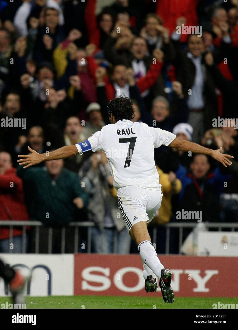 Real madrids raul celebrates after scoring hi-res stock photography and ...