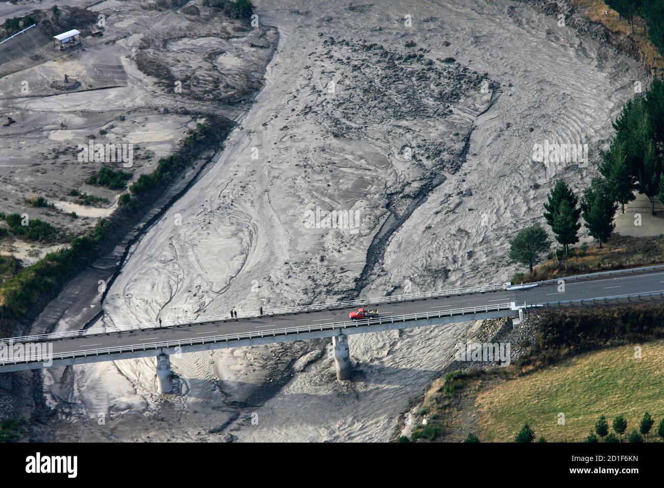 Tangiwai disaster hi-res stock photography and images - Alamy