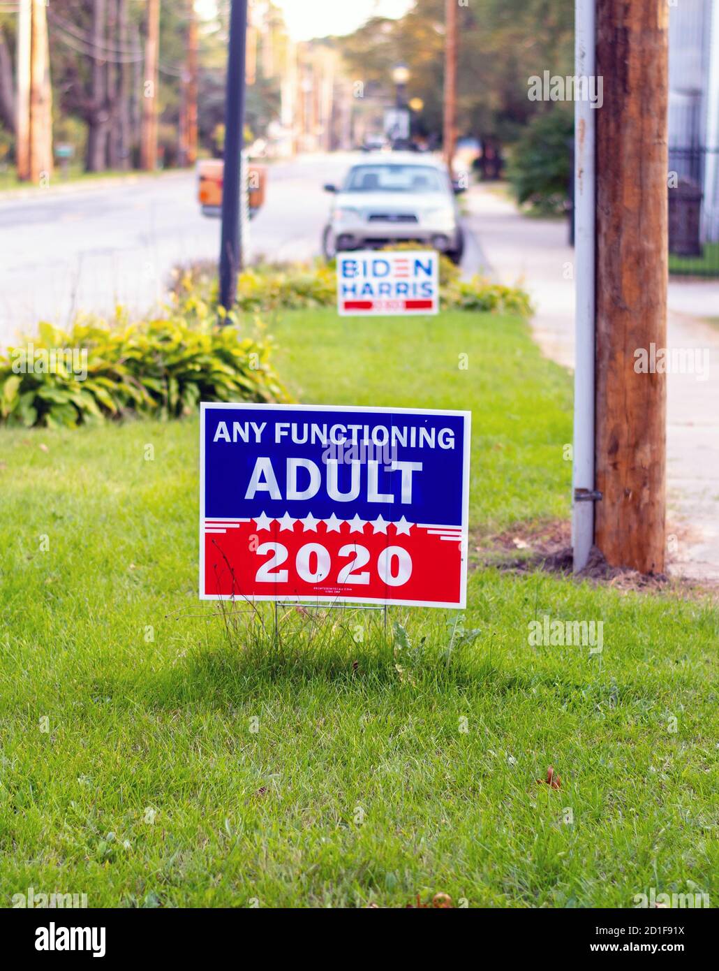 Campaign signs hi-res stock photography and images - Alamy