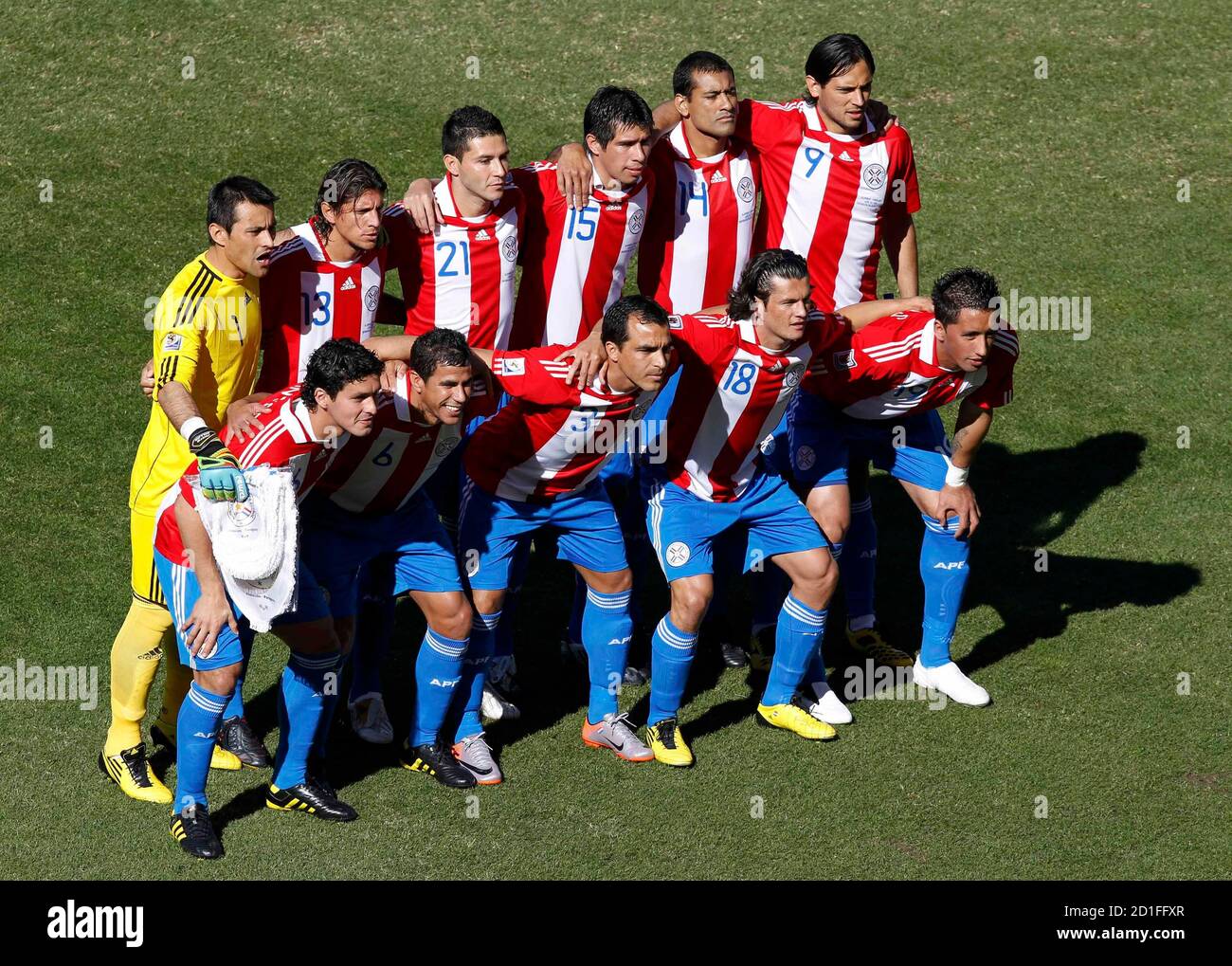 Barrios santa cruz hi-res stock photography and images - Alamy