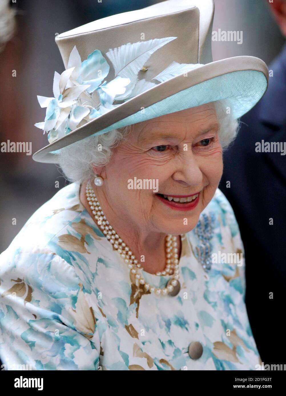 Queen elizabeth 11 died hi-res stock photography and images - Alamy