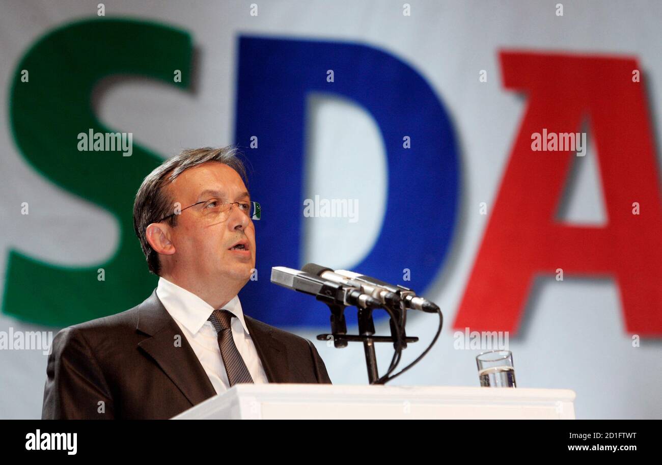 Leader of sda party hi-res stock photography and images - Alamy