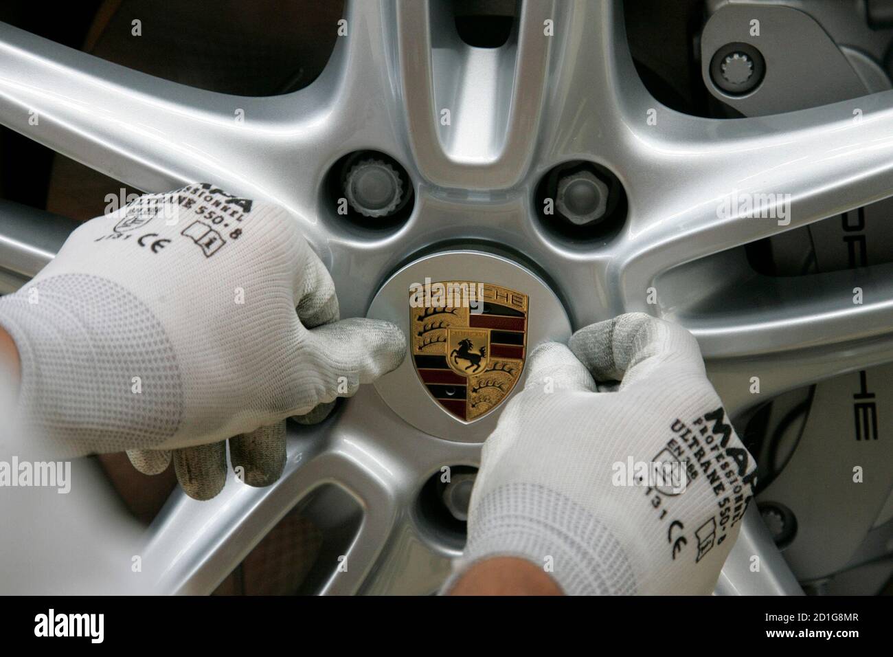 Hub cab hi-res stock photography and images - Alamy