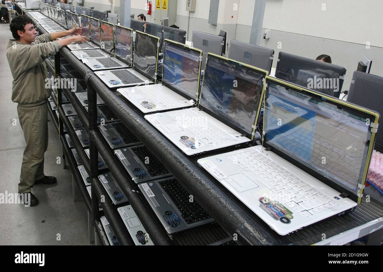 Banks Of Computers High Resolution Stock Photography and Images - Alamy