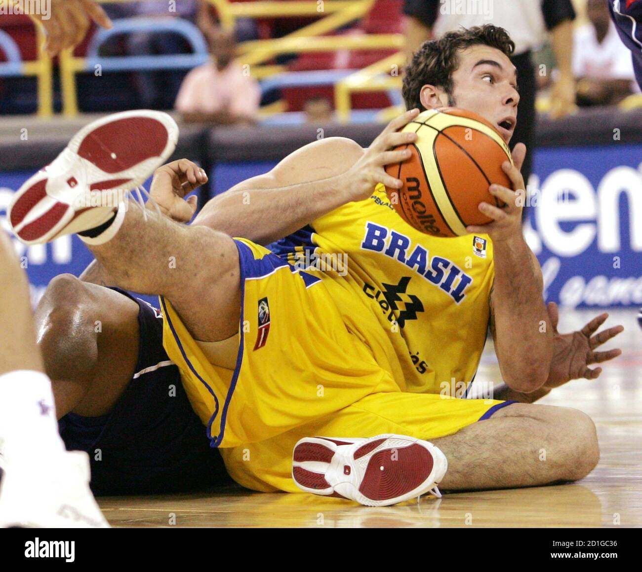 Basketball usa player hi-res stock photography and images - Alamy