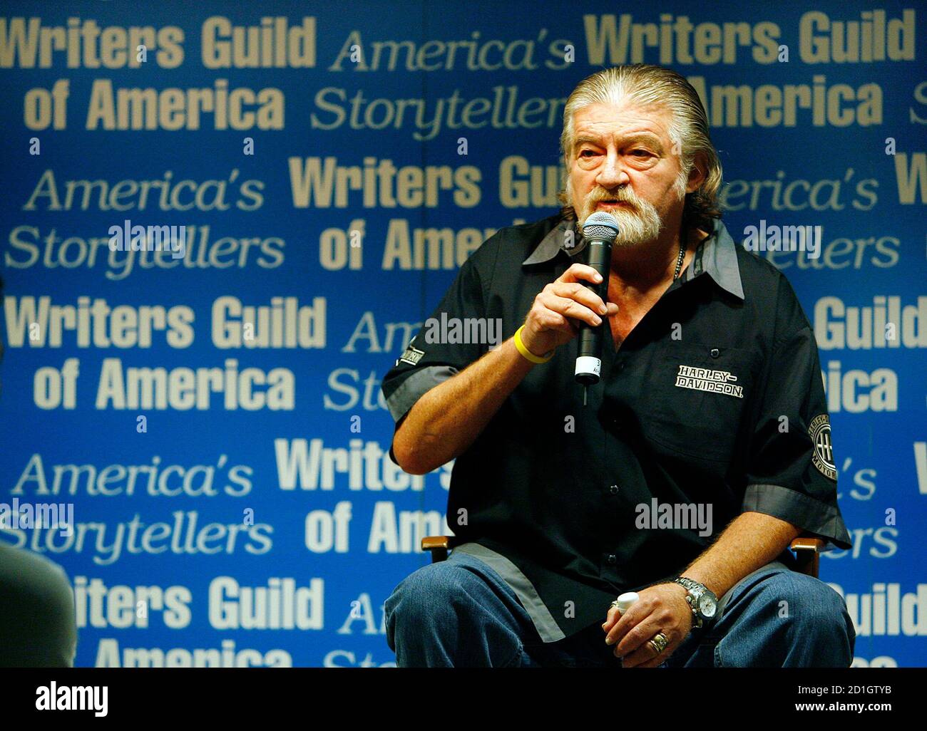 Joe eszterhas hi-res stock photography and images - Alamy