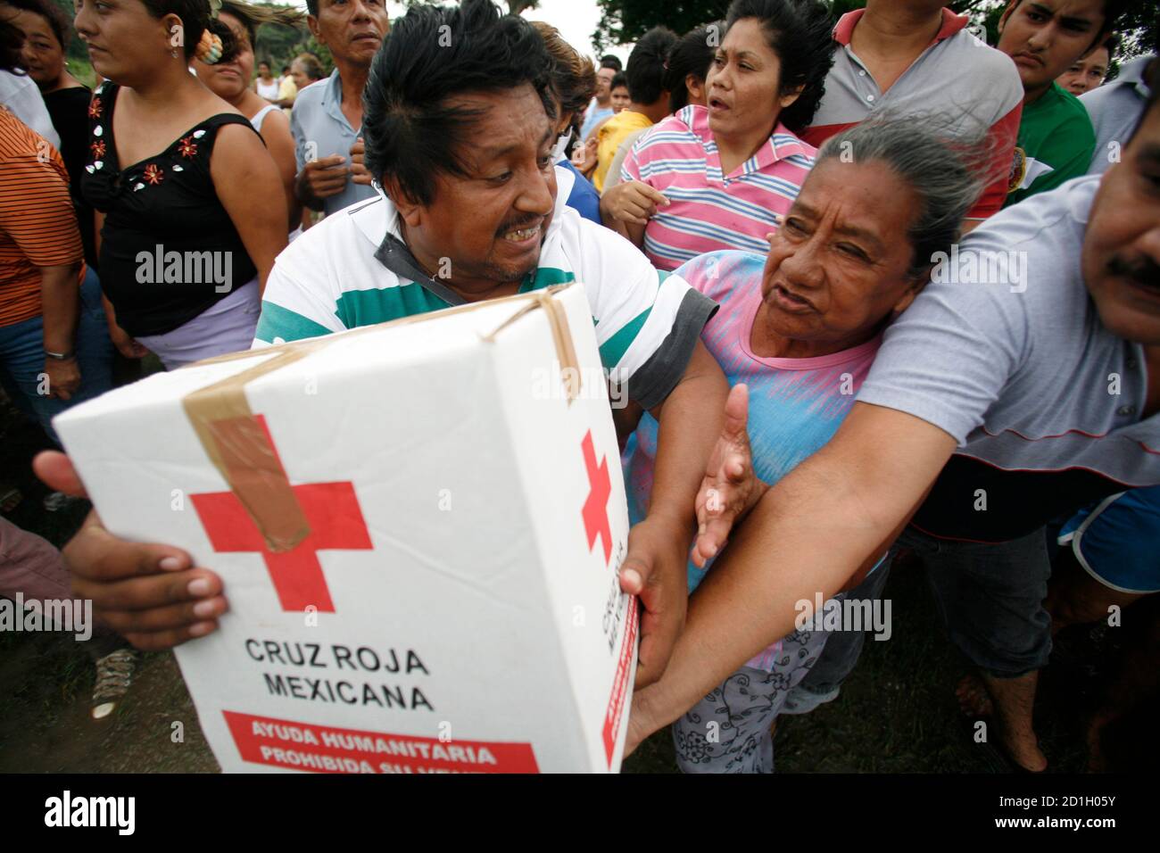 Human relief goods hi-res stock photography and images - Alamy