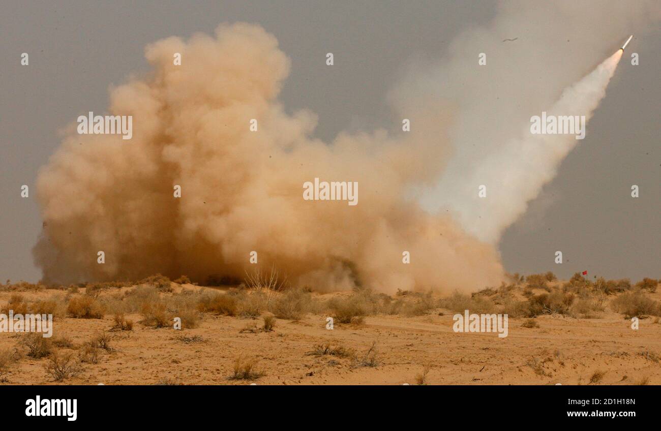 Multi barrel rocket launcher hi-res stock photography and images - Alamy