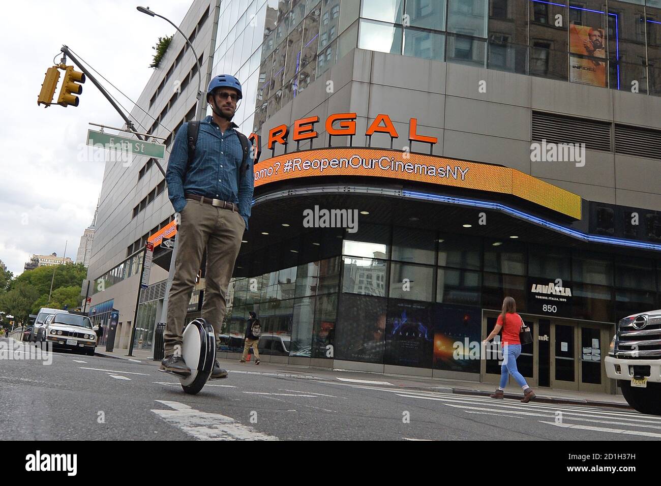 Cine city square hi-res stock photography and images - Alamy