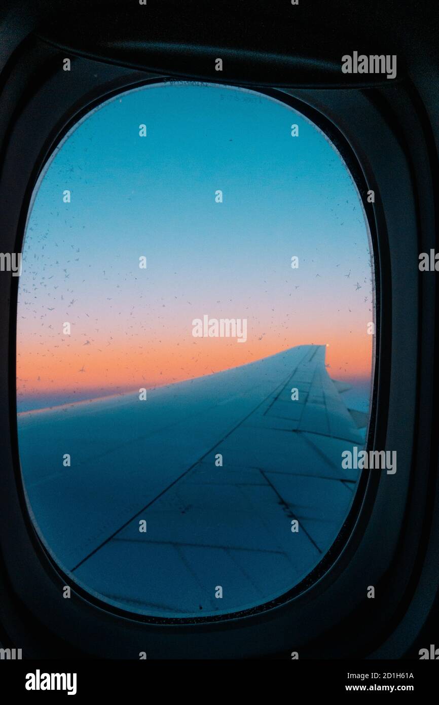 Mirror and airplane hi-res stock photography and images - Alamy