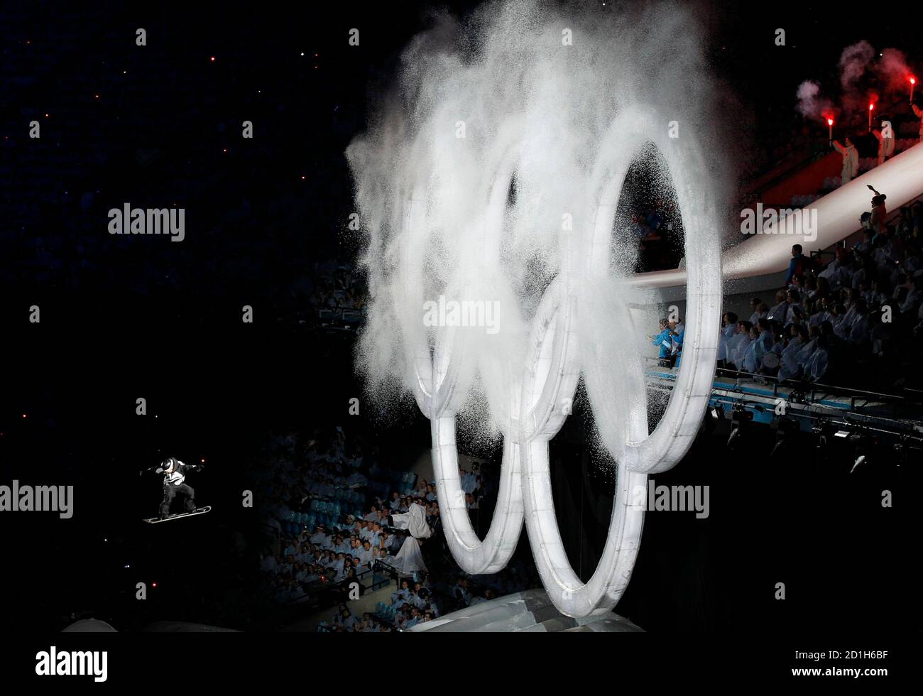 Olympic rings vancouver bc canada hi-res stock photography and images ...