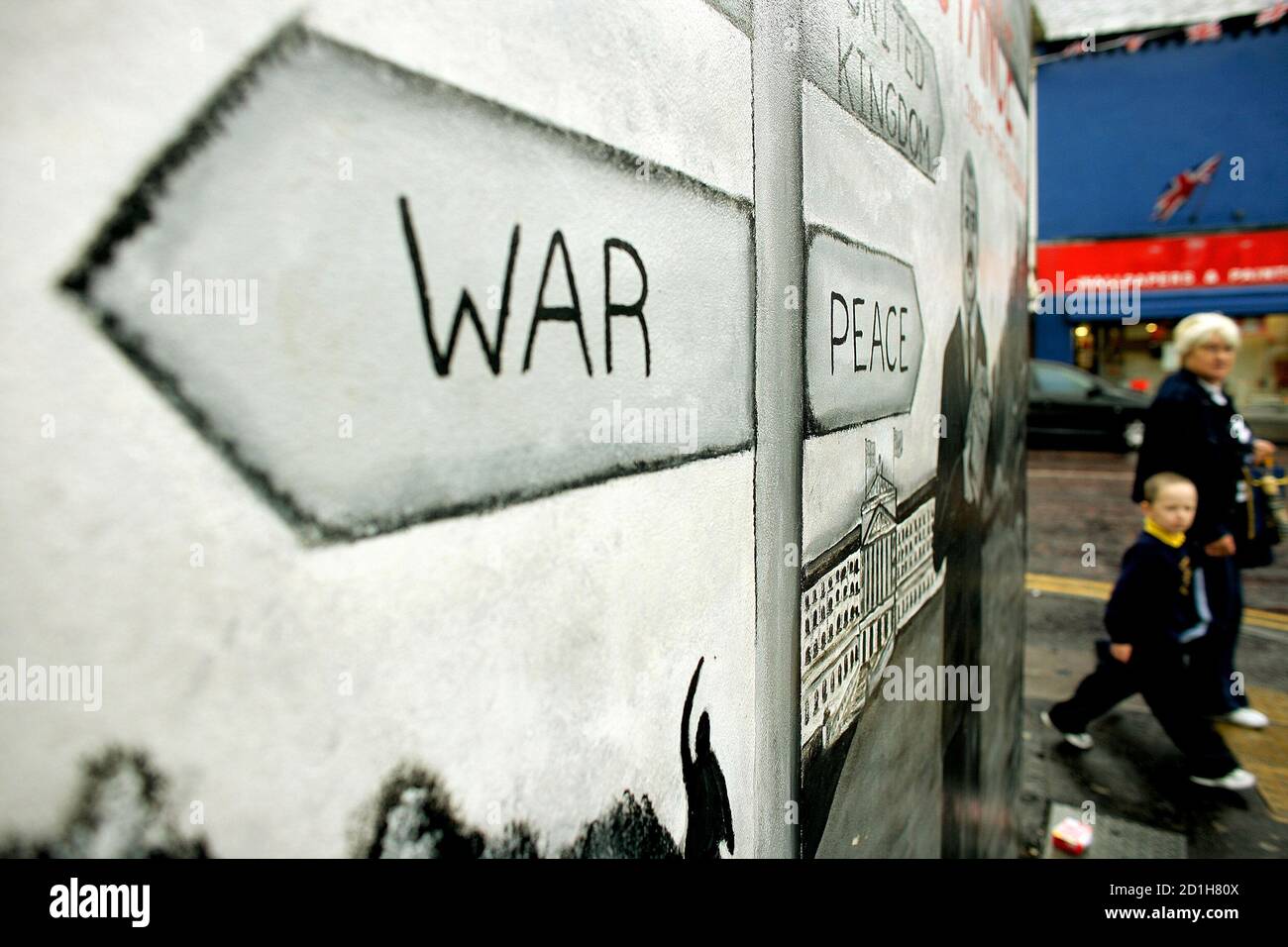 Uvf Mural Shankill High Resolution Stock Photography and Images - Alamy