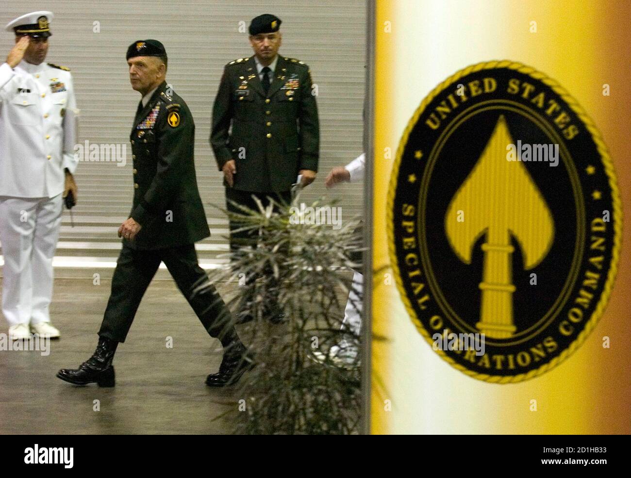 Admiral eric t olson hi-res stock photography and images - Alamy