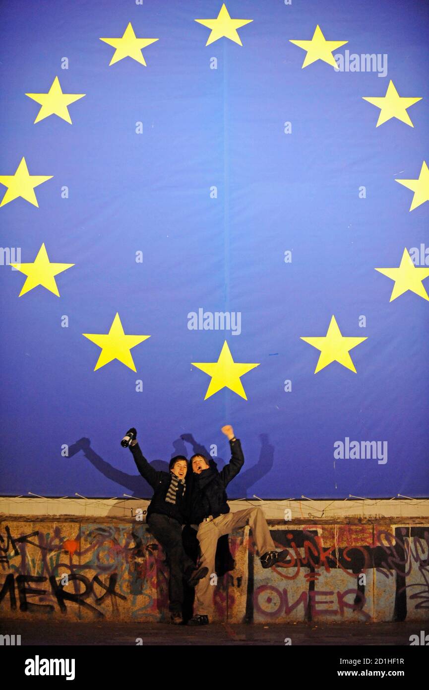 Stalin monument hi-res stock photography and images - Alamy