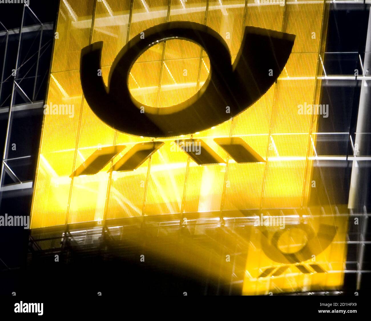 Logo deutsche post ag hi-res stock photography and images - Alamy