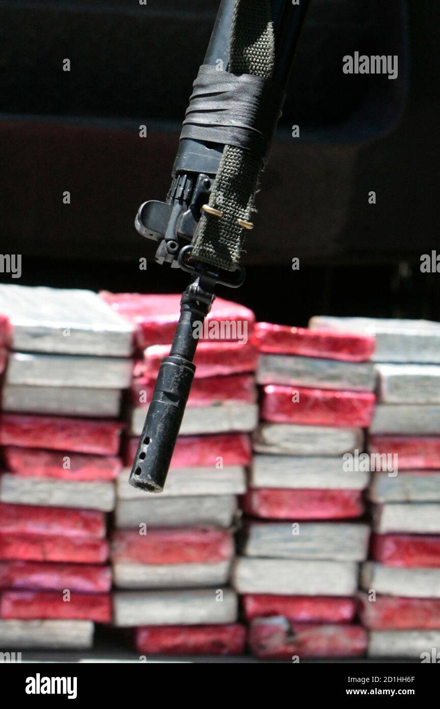 Jacarezinho slum police drug hi-res stock photography and images - Alamy