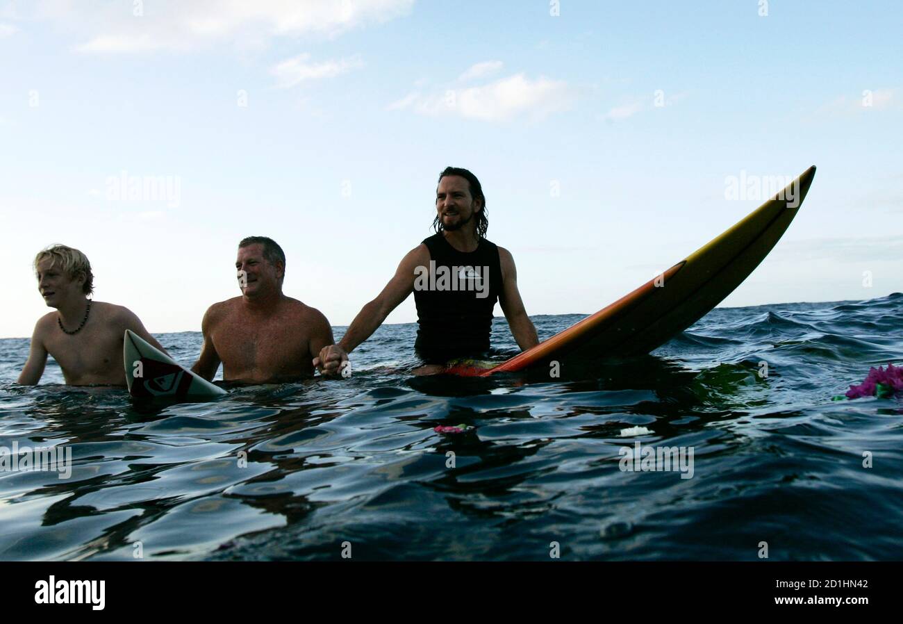 2006 pearl jam hi-res stock photography and images - Alamy
