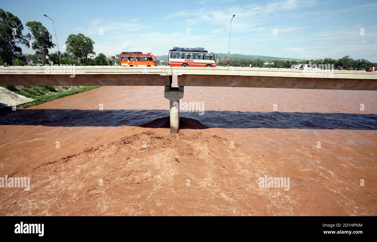 River tawi bridge jammu india High Resolution Stock Photography and ...