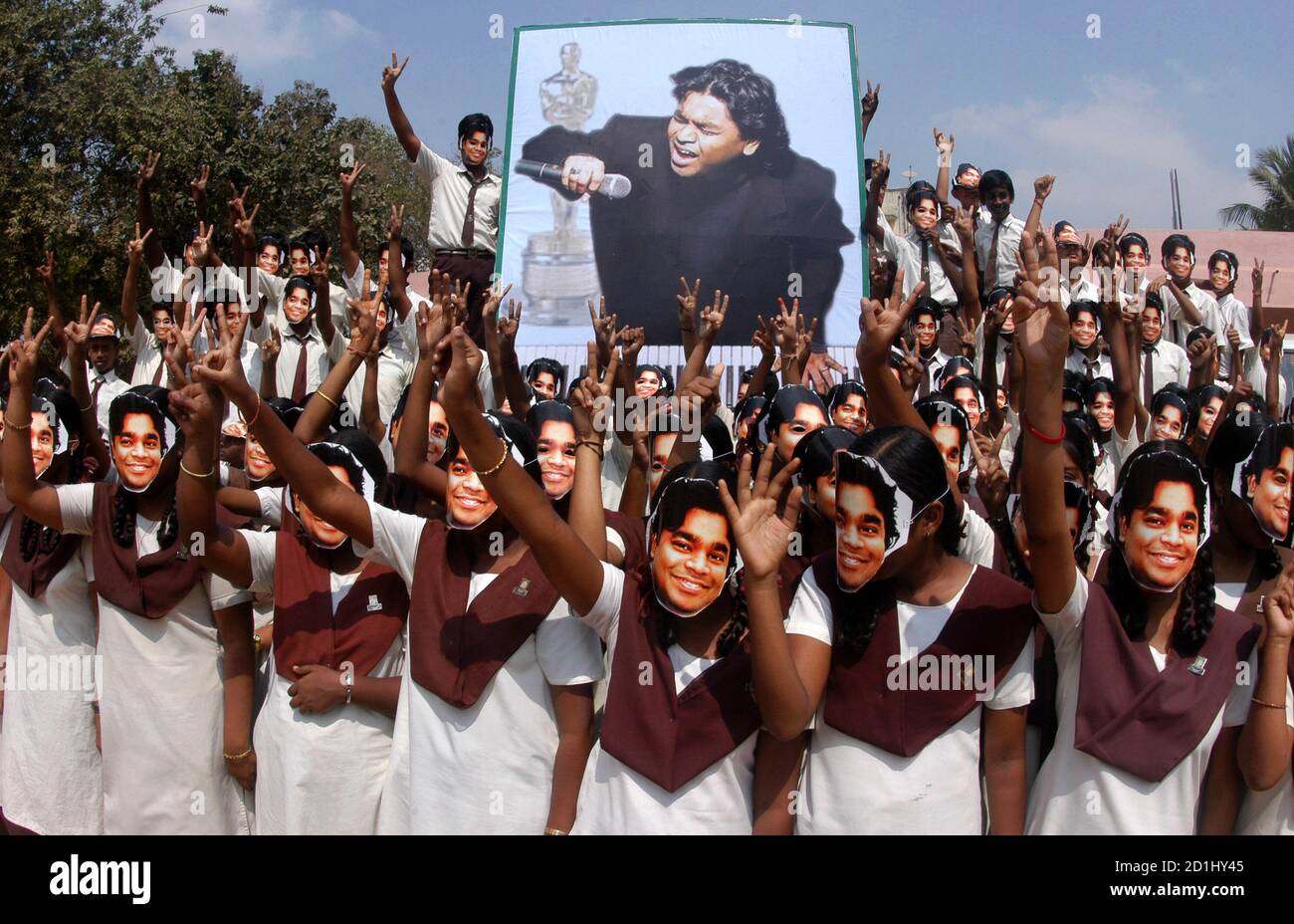 Wearing rags hi-res stock photography and images - Alamy