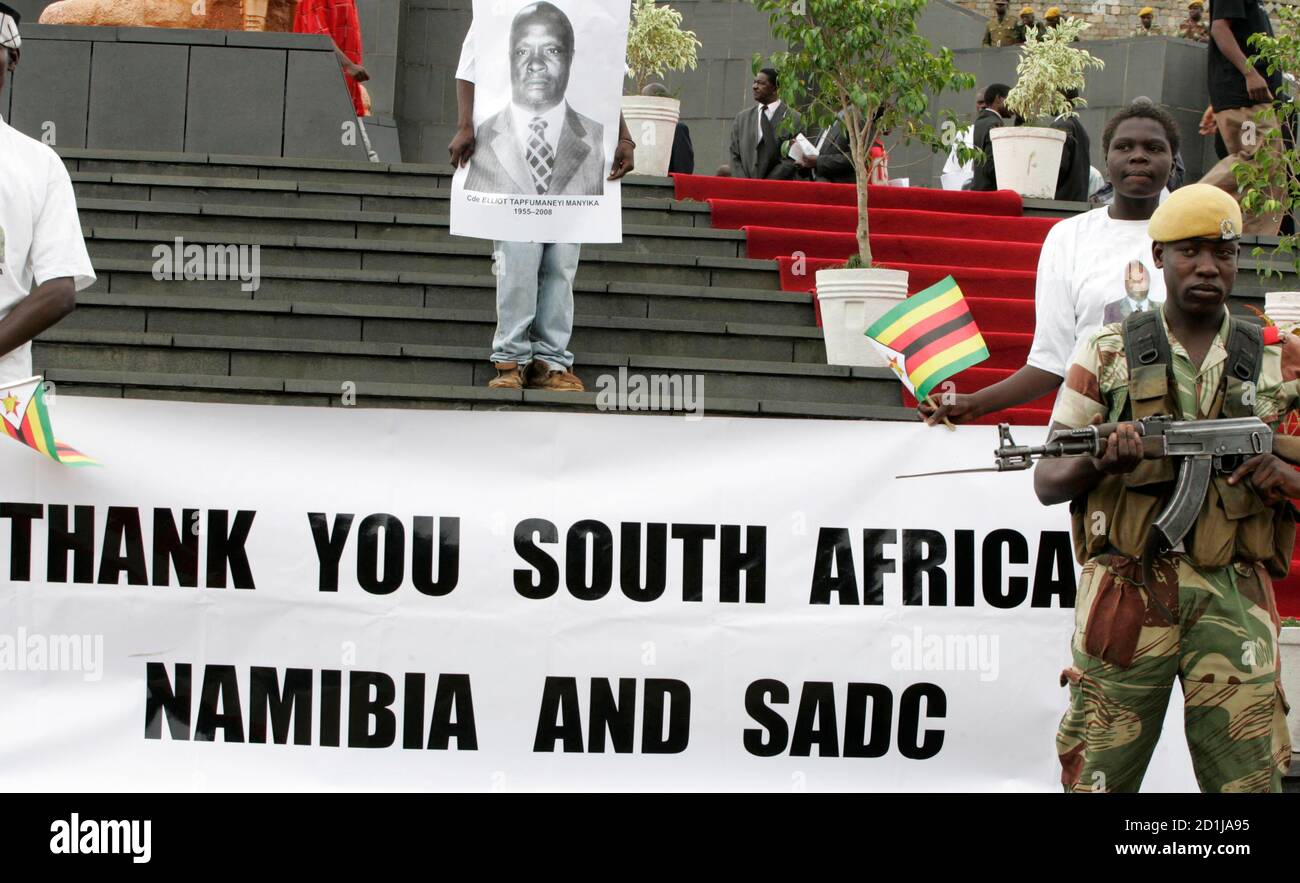 Manyika zimbabwe hi-res stock photography and images - Alamy