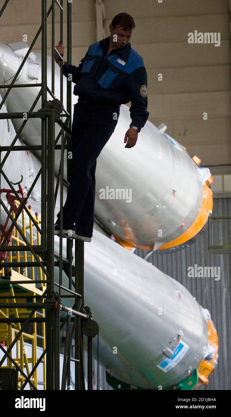 Russian scaffolding hi-res stock photography and images - Alamy