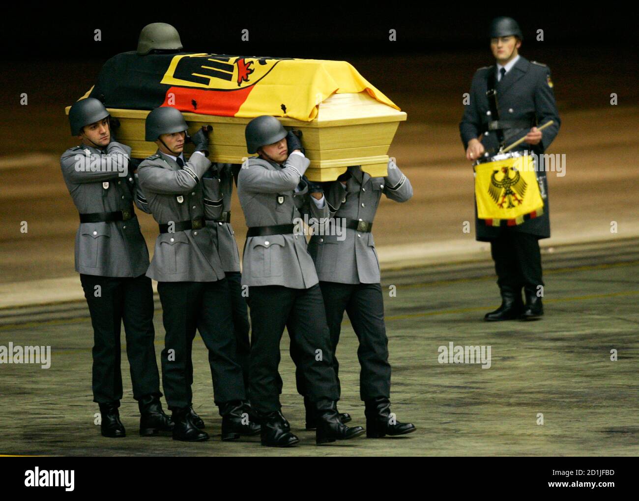 German military drummer hi-res stock photography and images - Alamy