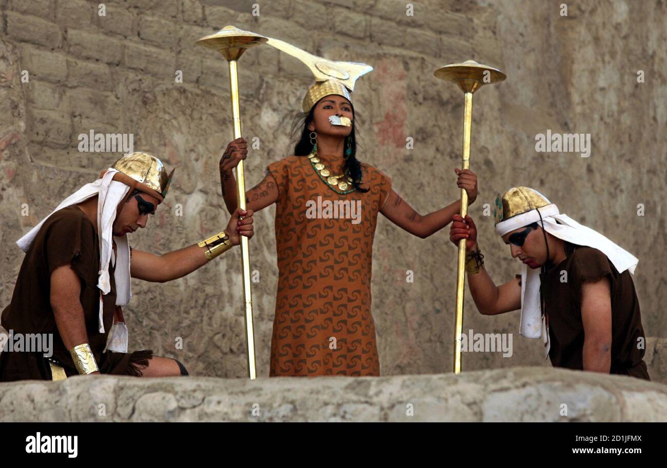 Lady of cao peru hi-res stock photography and images - Alamy