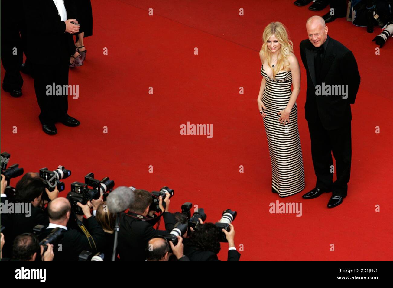 Avril lavigne bruce willis hi-res stock photography and images - Alamy