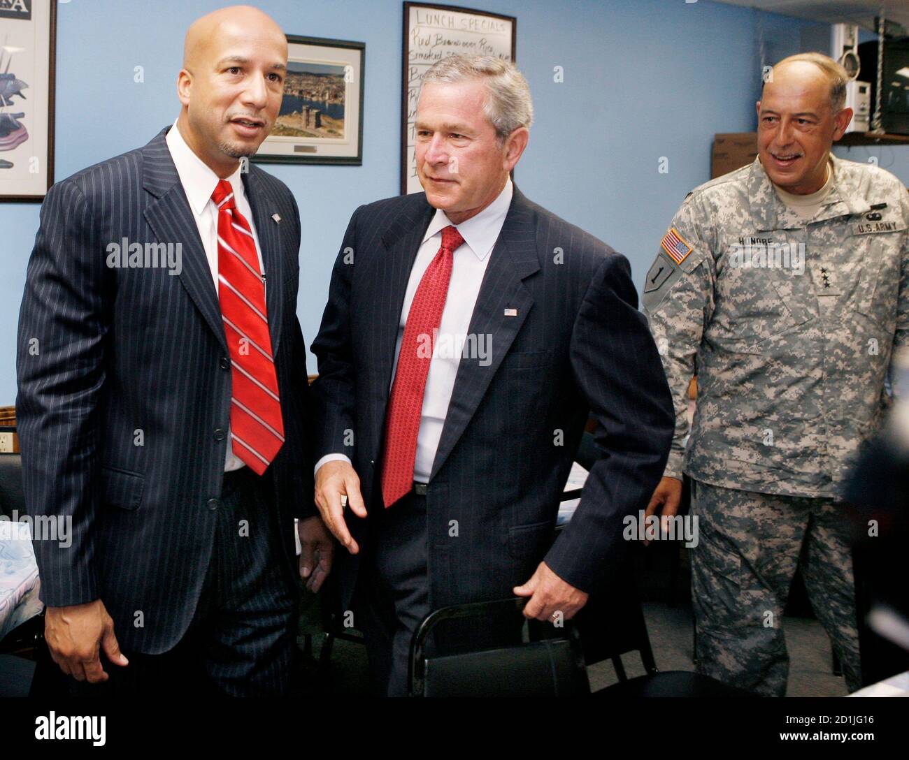 Lt gen russel honore hi-res stock photography and images - Alamy