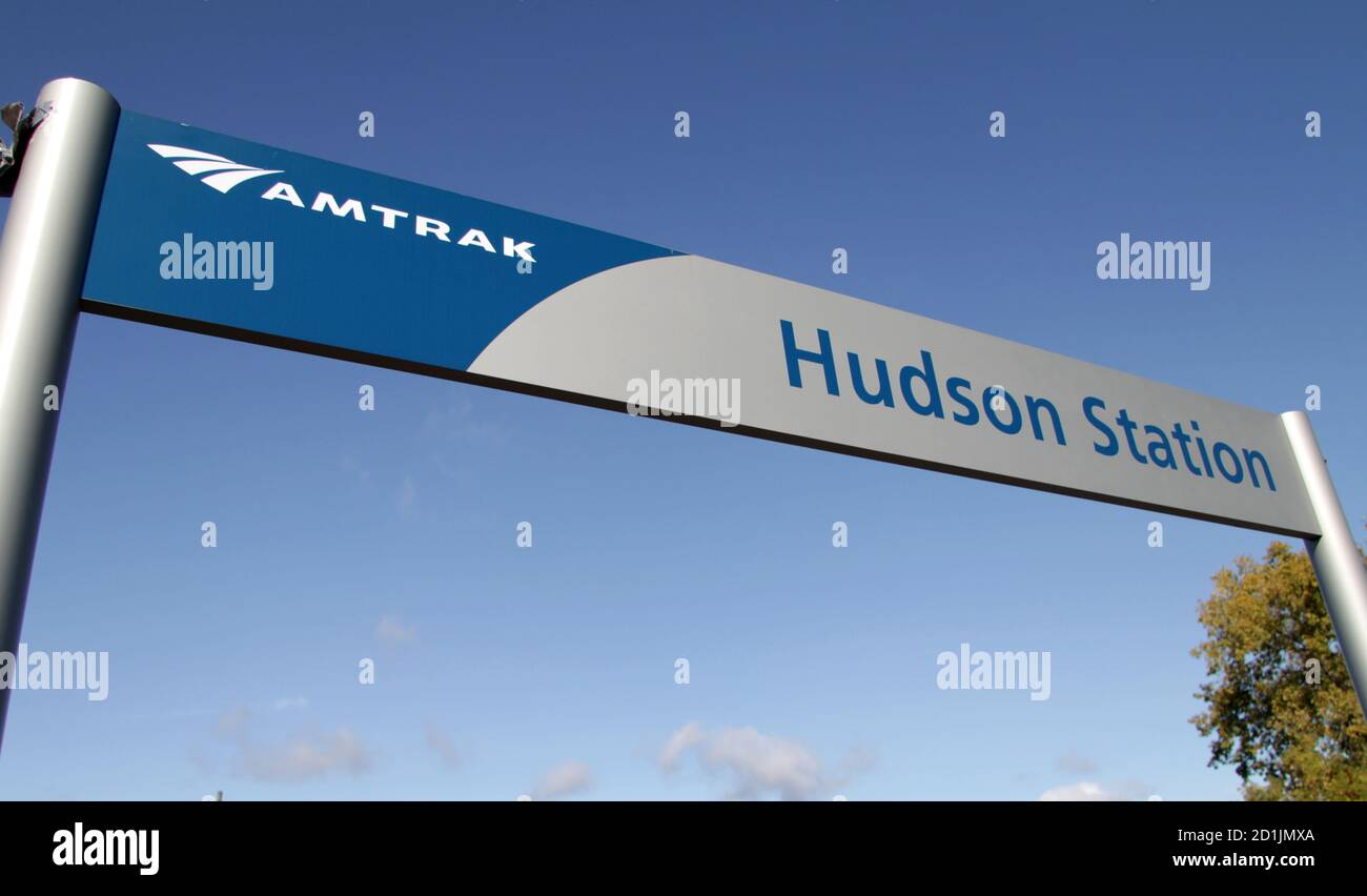 Amtrak sign hi-res stock photography and images - Alamy