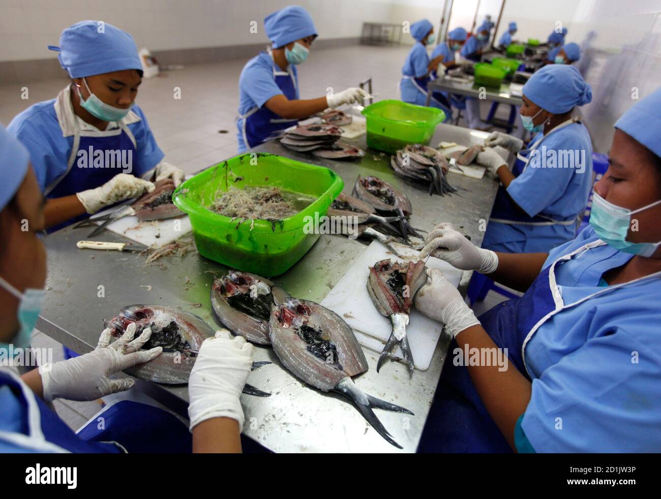 Boneless milkfish hi-res stock photography and images - Alamy