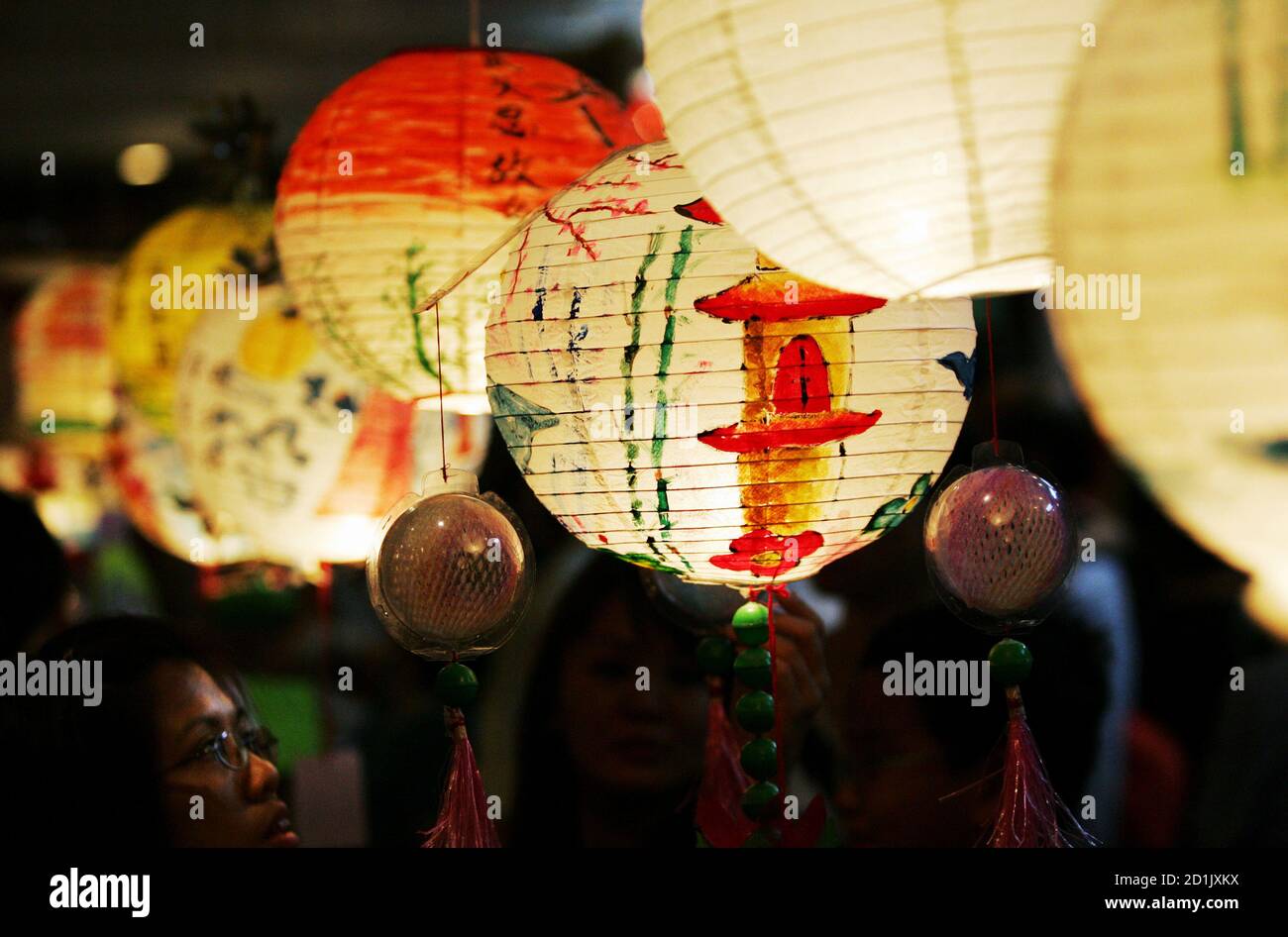 Lanterns on display hi-res stock photography and images - Alamy