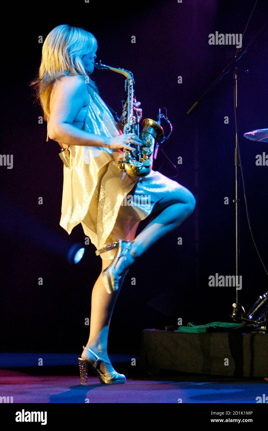 Candy dulfer hi-res stock photography and images - Alamy