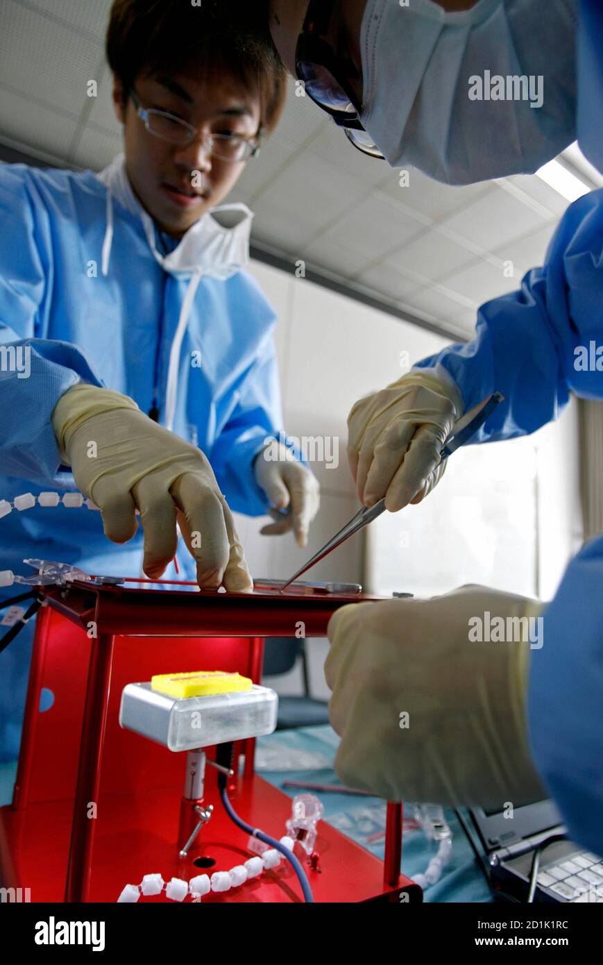 Medical education training campus hi-res stock photography and images ...