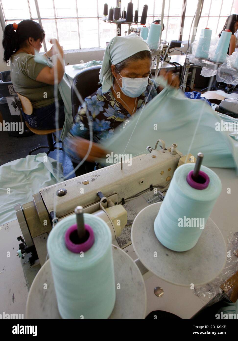 Alien labour hi-res stock photography and images - Alamy