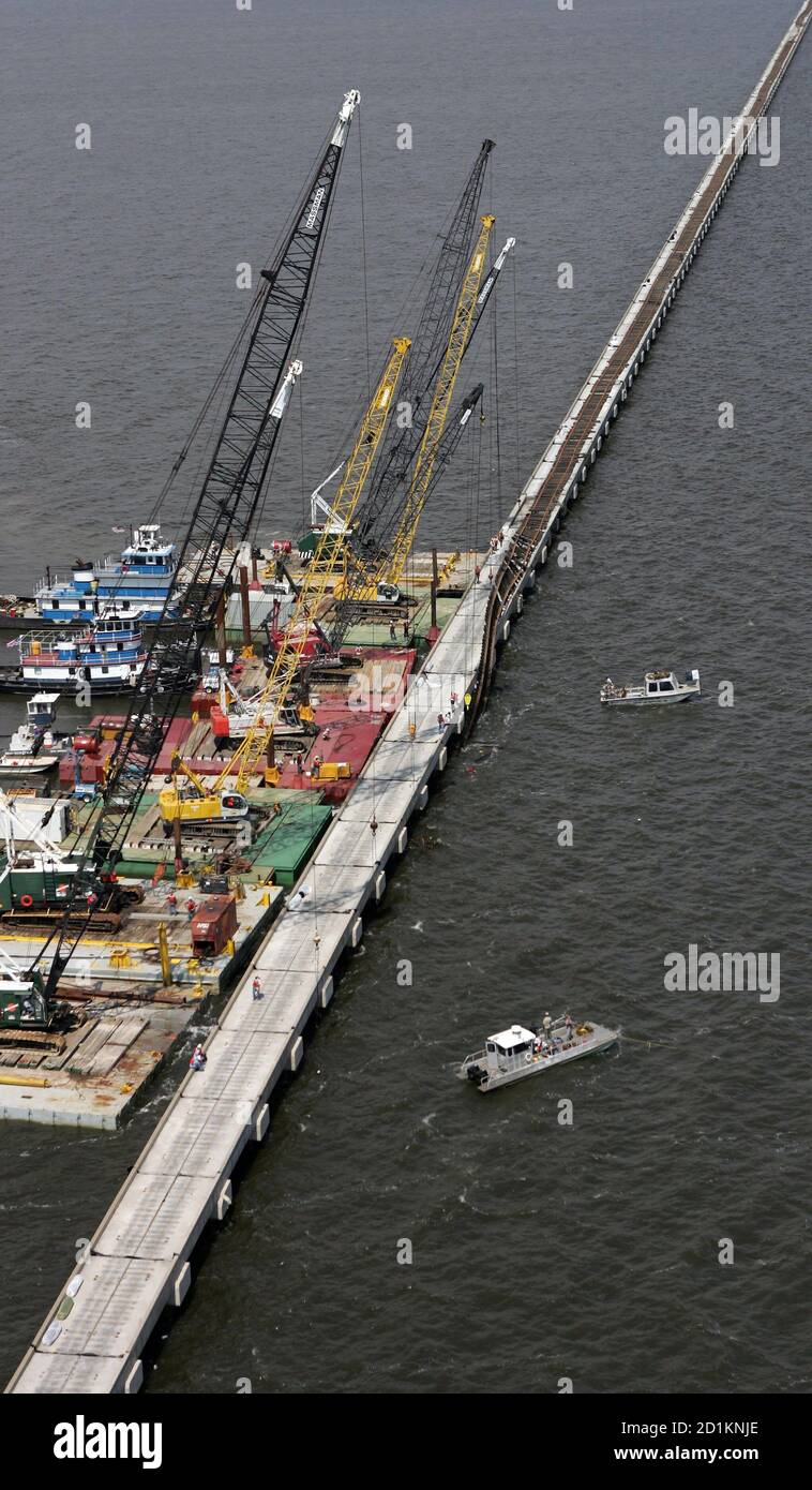 Lake pontchartrain bridge hi-res stock photography and images - Alamy