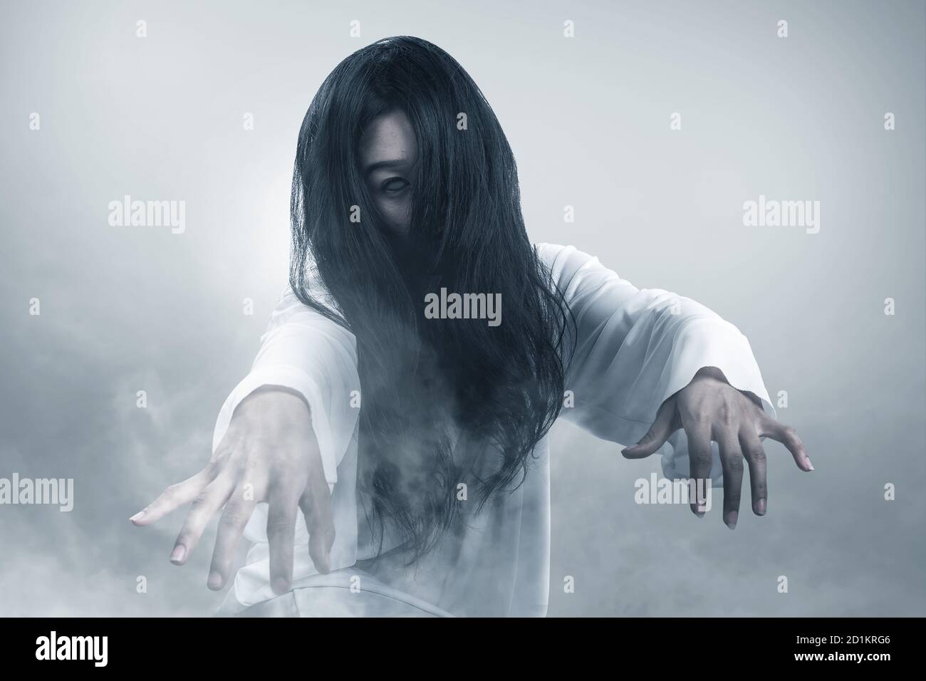 Woman crawling creepy hi-res stock photography and images - Alamy